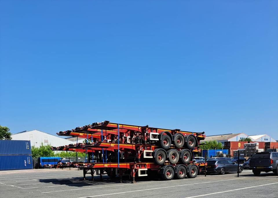 2015 SKELETON TRAILERS (CHOICE OF 12)